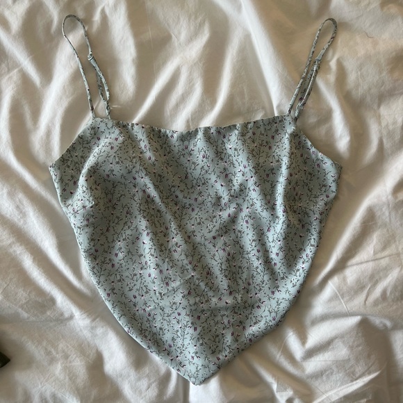 Hey Babe | Tops | Ruby And Jenna Bandana Top With Gold Chain Clasp ...